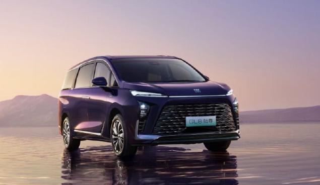 7 月 24 日，别克官宣豪华新能源 MPV 全新 GL8 陆尊，采用艾维亚设计_别克GL8社区_易车社区