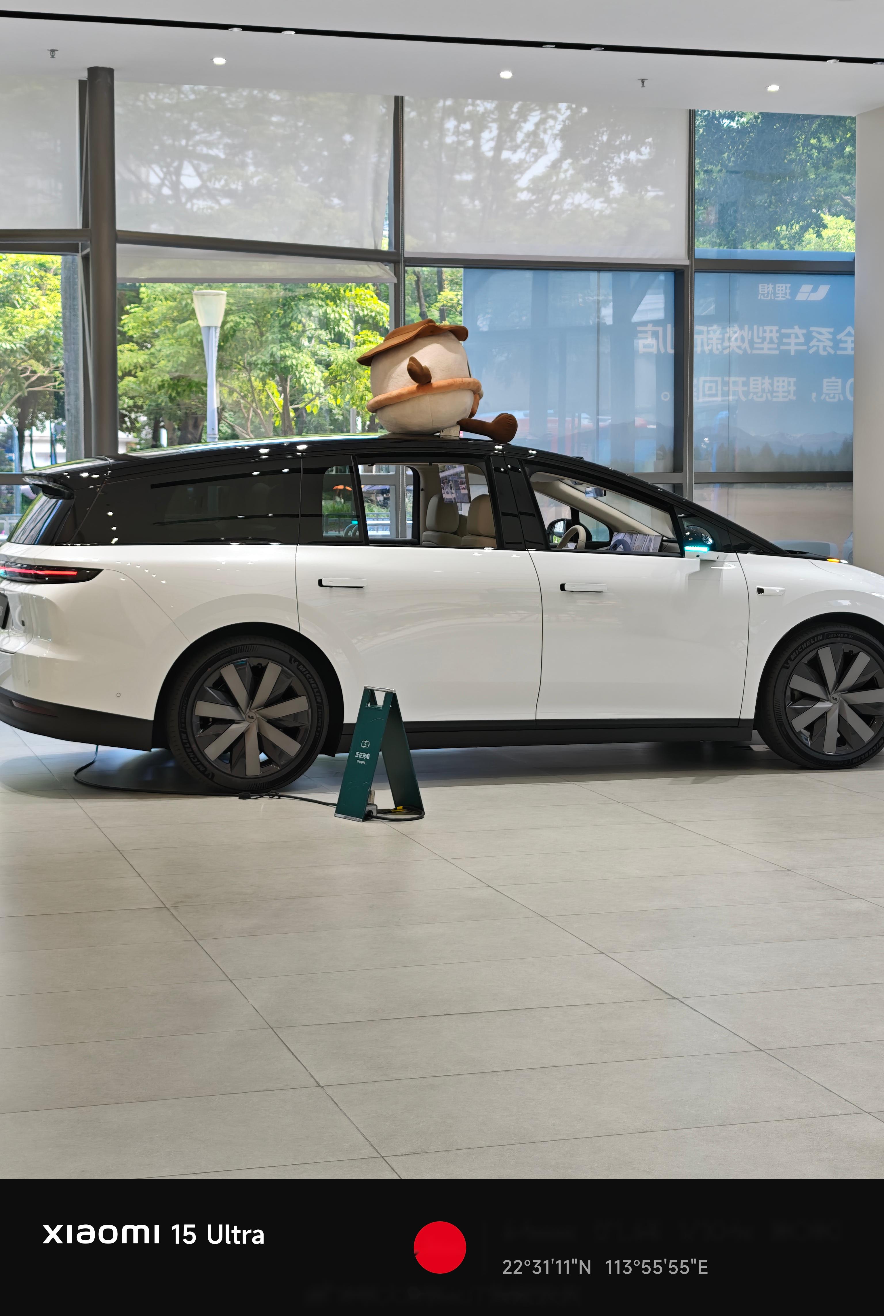 看了理想i8 的造型 mpv的空间 酷似丰田大霸王previa的造型 据说有运动_理想i8社区_易车社区