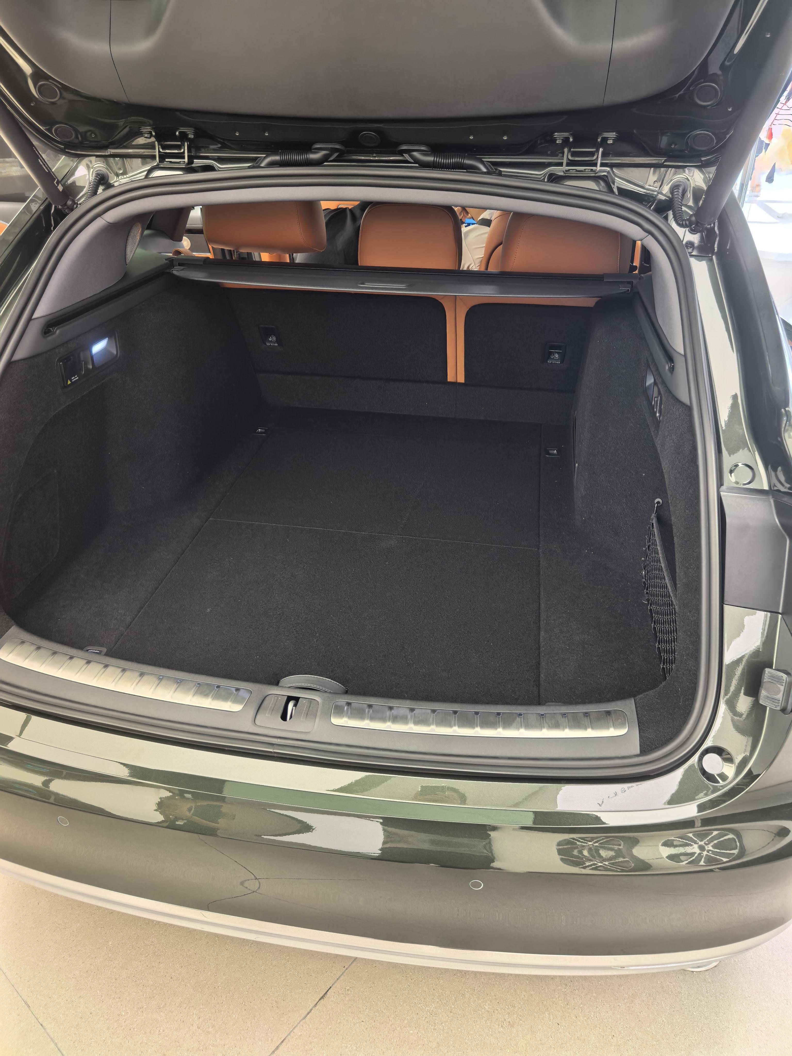 今天去店里订matepadmini，说是还没开通预定通道就先加了微信。看了下智界_享界S9T社区_易车社区