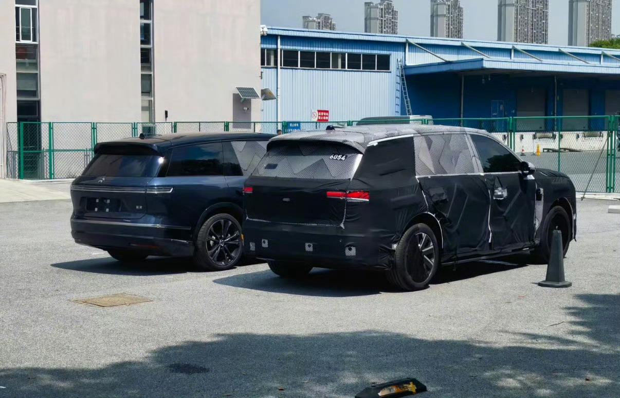 好家伙，ES9 这体量感，5 米 28 的 ES8 放旁边小了一圈，蔚来的空间不_蔚来ES8社区_易车社区