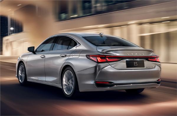 雷克萨斯ES200，31.27万起 配置上与ES200臻享版（29.99万）基本_雷克萨斯ES社区_易车社区