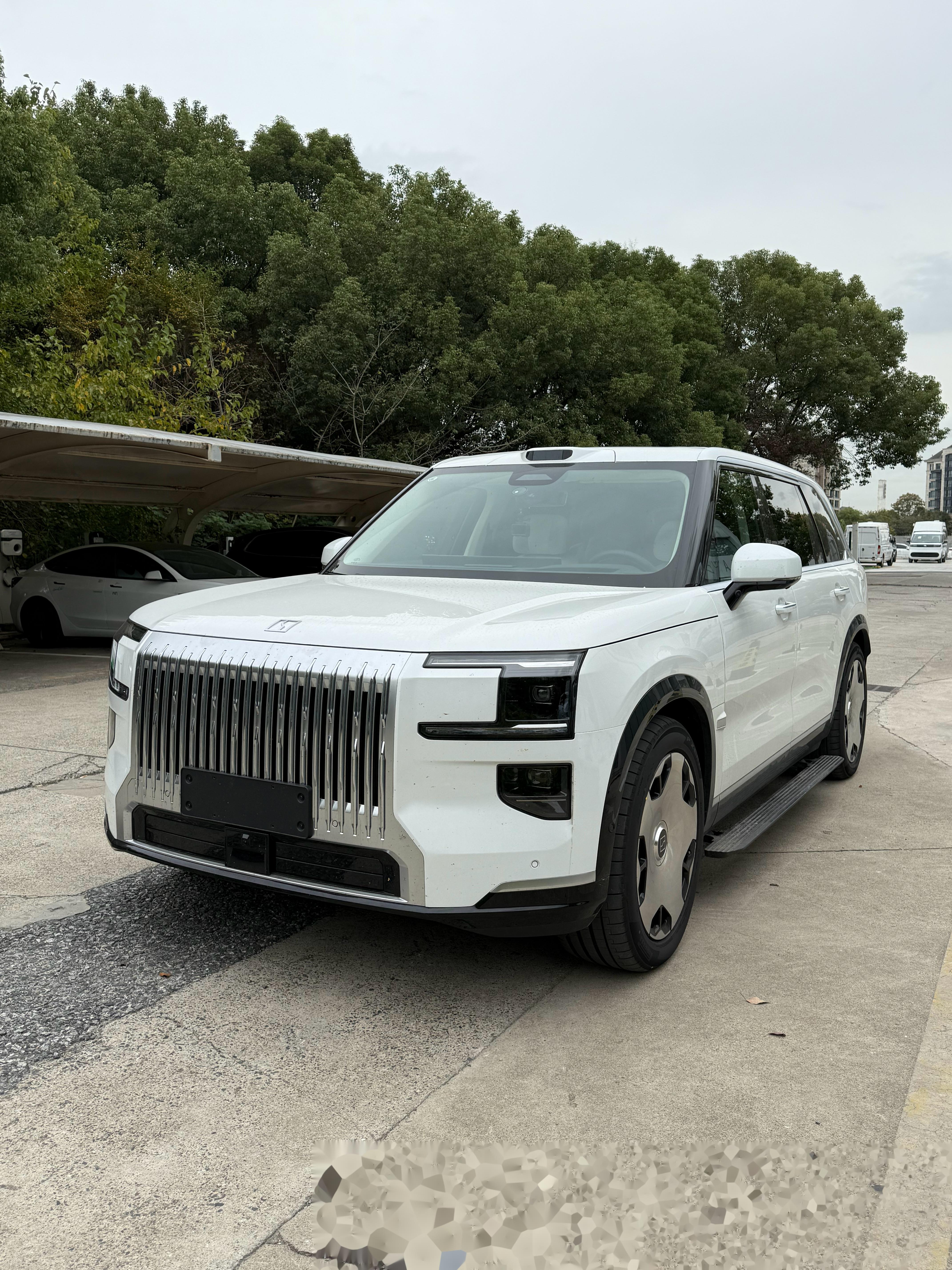 最近连续试了新的蔚来es8和极氪9X，这两台车很有意思，甚至有点身份应该互换的感_蔚来ES8社区_易车社区