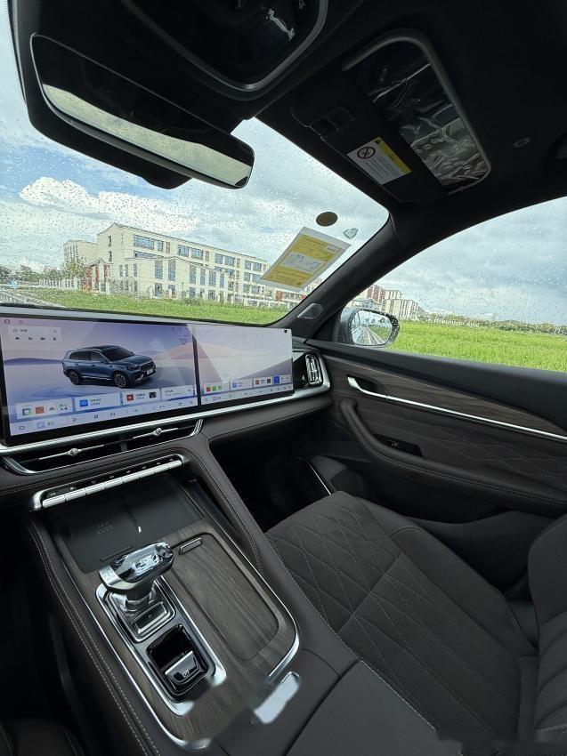 新能源有很多大屏，但油车就不常见了。看看26款星越L，双12.3英寸大屏幕，油车_星越L社区_易车社区