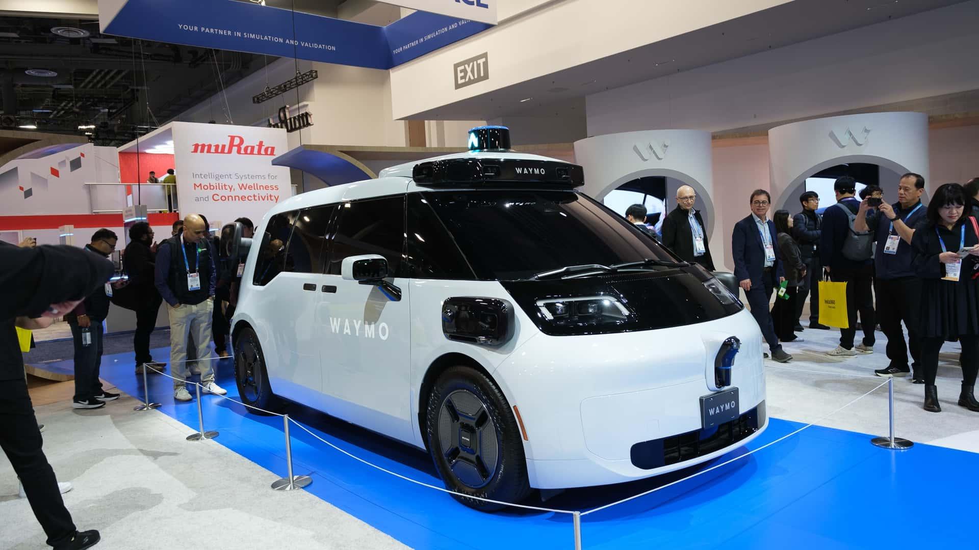 在这台车已经公开运行了一年多以后，Waymo 终于在 CES 上正式发布了它。W_汽车杂谈社区_易车社区